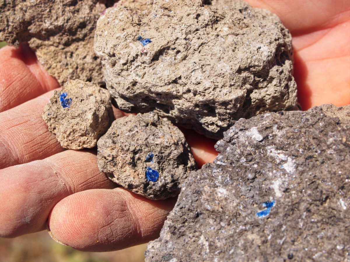Die blauen Edelsteine vom Laacher See : Haüyn – Expedition Rheinland